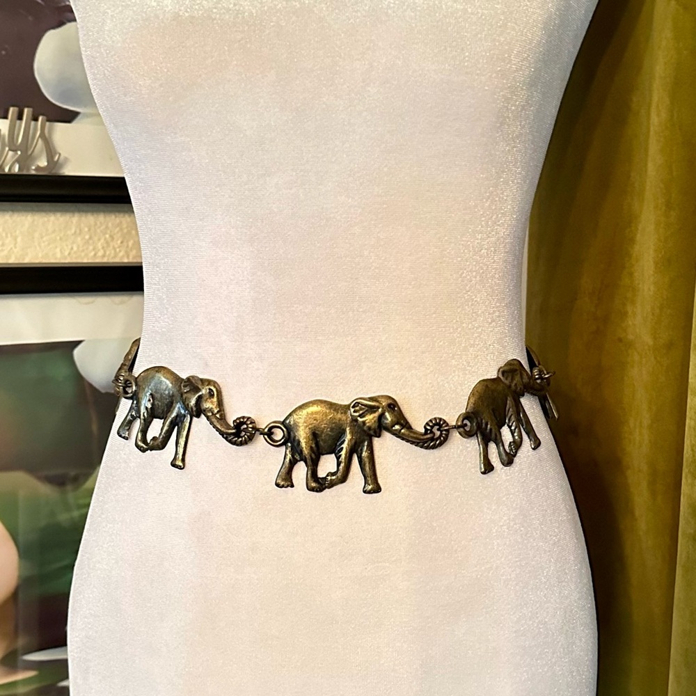 Vintage 1980’s 1990’s Elephant Chain Belt Brass Toned… - Gem